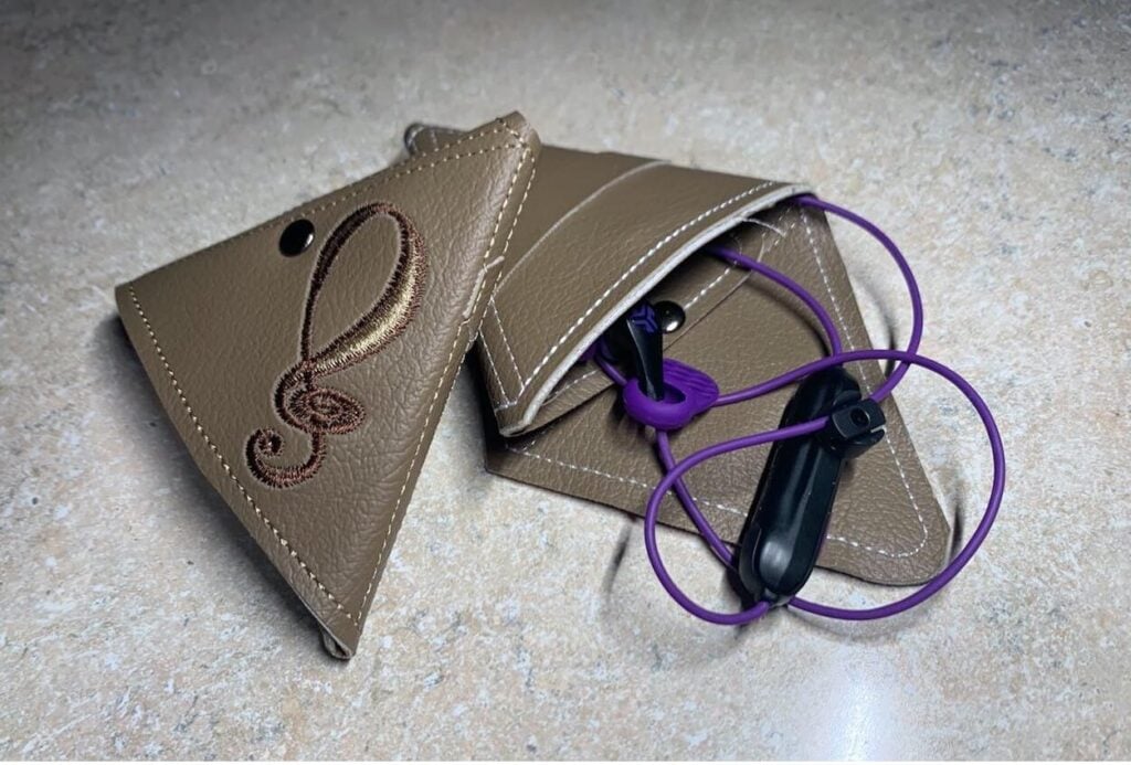 In the Hoop: Earbud Case | Legacy